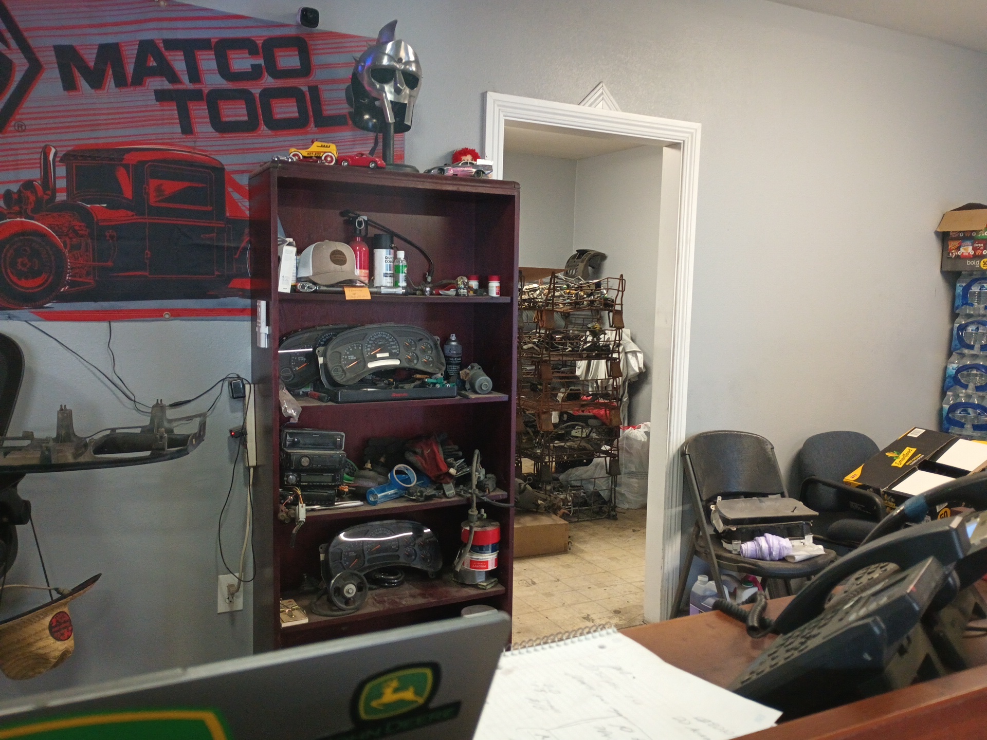 Freeway Auto Wrecking (92701) in Santa Ana, CA | USJunkYards